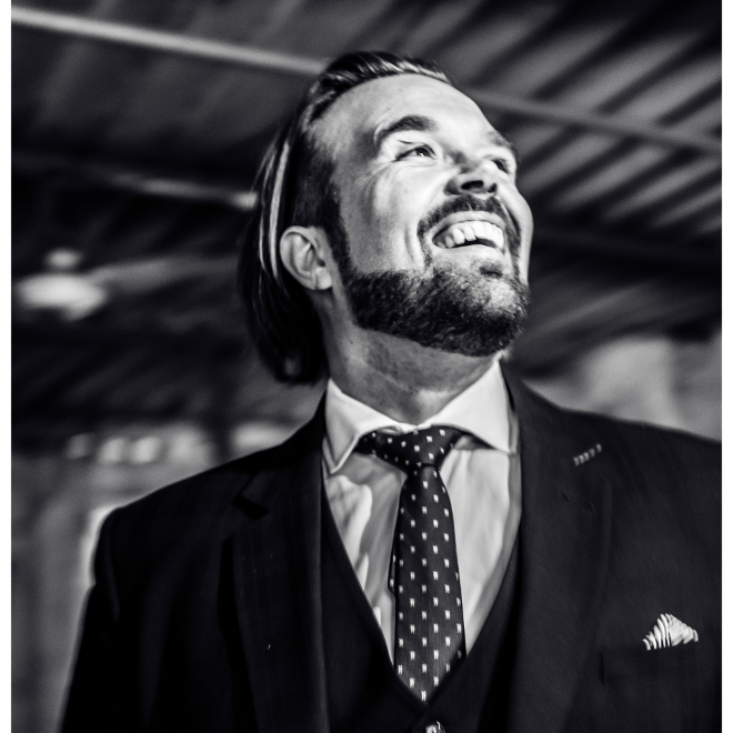 Ian Matthews and 1990 - one of Heering's 200 years